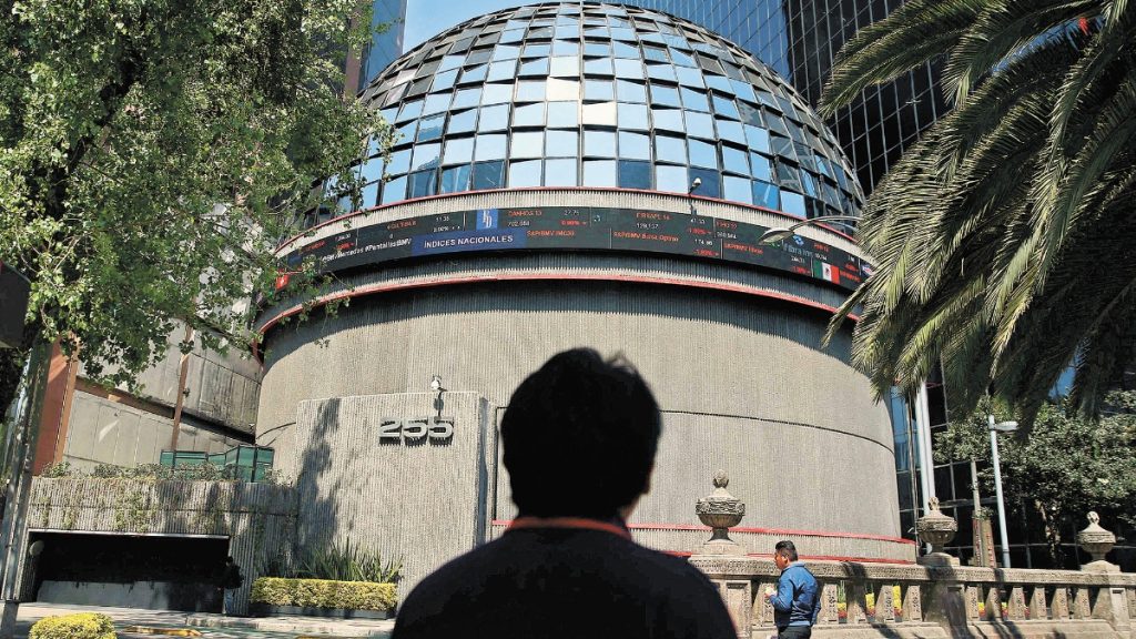 Mexican Stock Market Advances Strongly, Poised for Third Consecutive ...