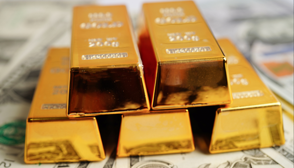 Gold Surges Past $3,000: Can It Hold or Is a Pullback Coming? - Forex ...